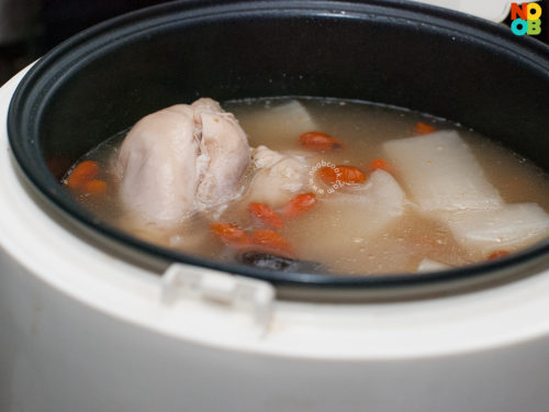 Chicken & Daikon Soup Recipe (Rice Cooker Method)