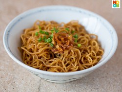 Myojo Char Mee 100 Recipe | NoobCook.com