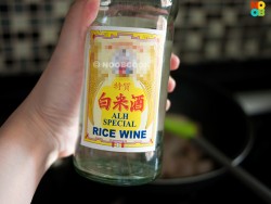 Sesame Wine Chicken Recipe | NoobCook.com