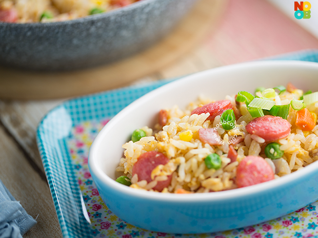 Taiwan Sausage Fried Rice Recipe | NoobCook.com