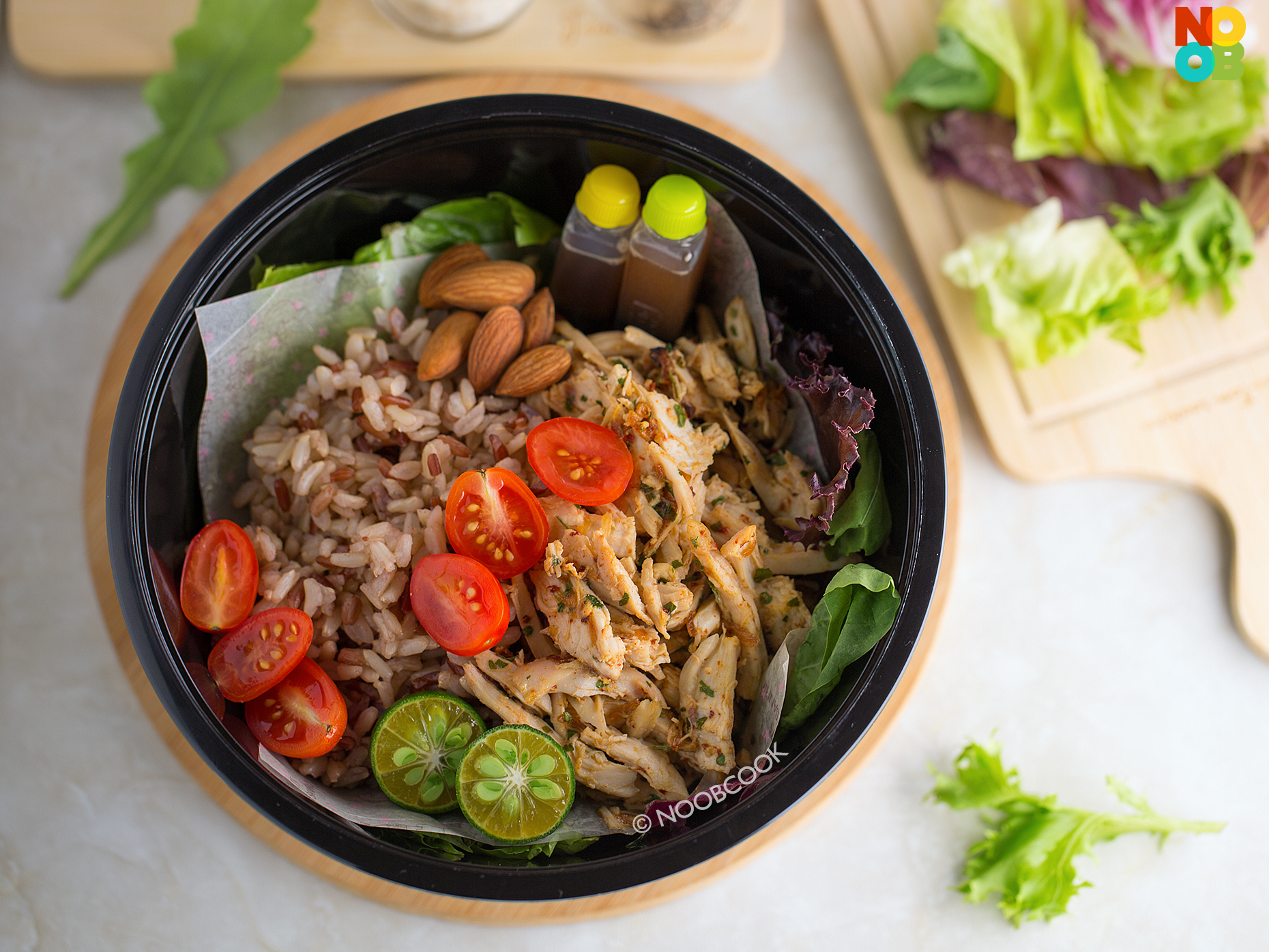 Asian-spiced Chicken Salad Packed Lunch Recipe | NoobCook.com