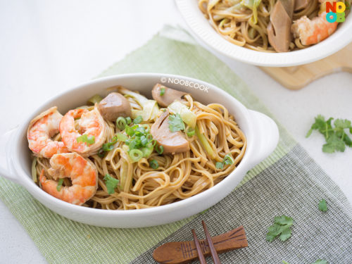 CNY Prawns Ee-Fu Noodles Recipe | Noob Cook Recipes