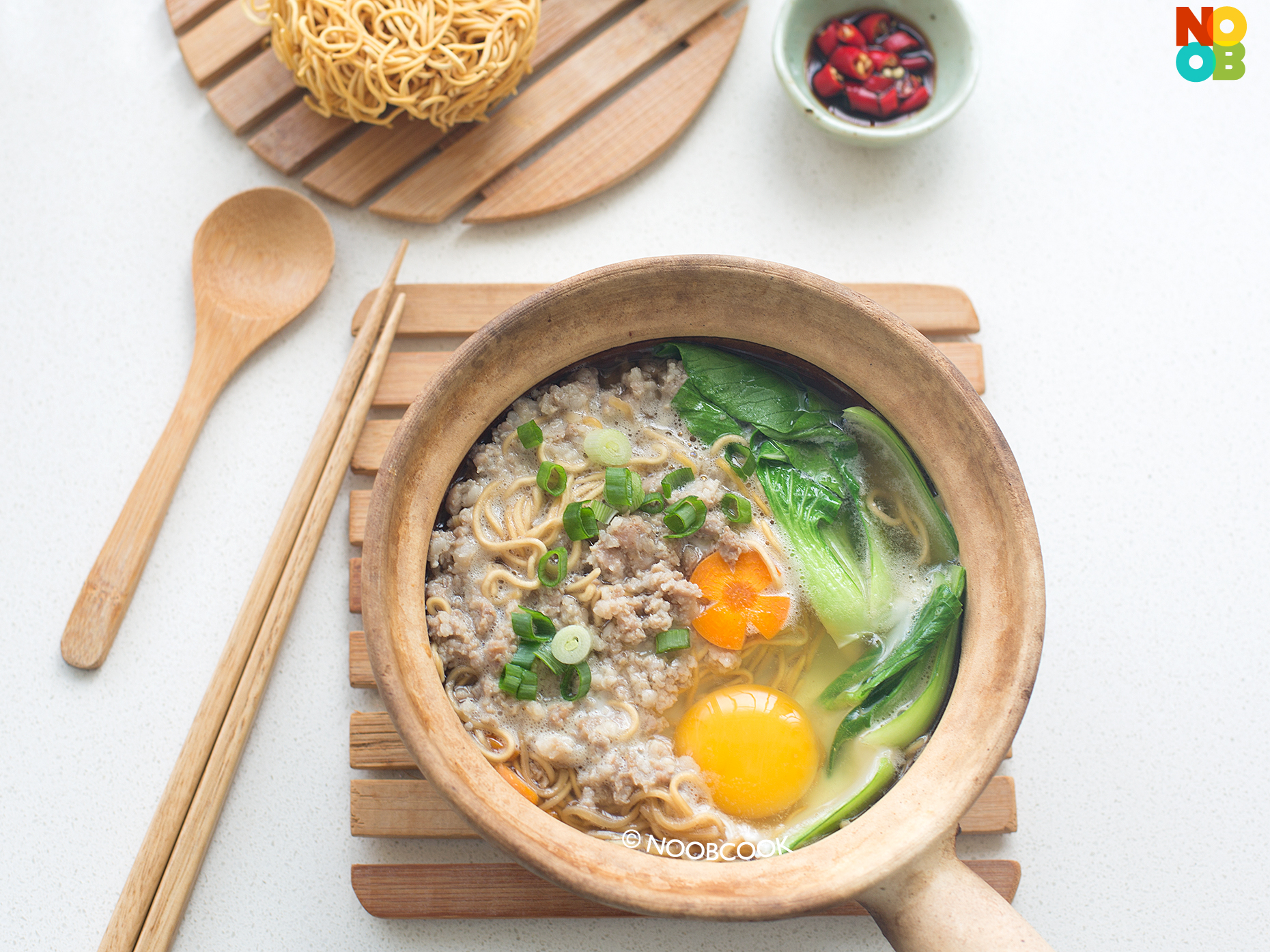 Claypot Yee Mee Noodles (Minced Pork) Recipe | NoobCook.com