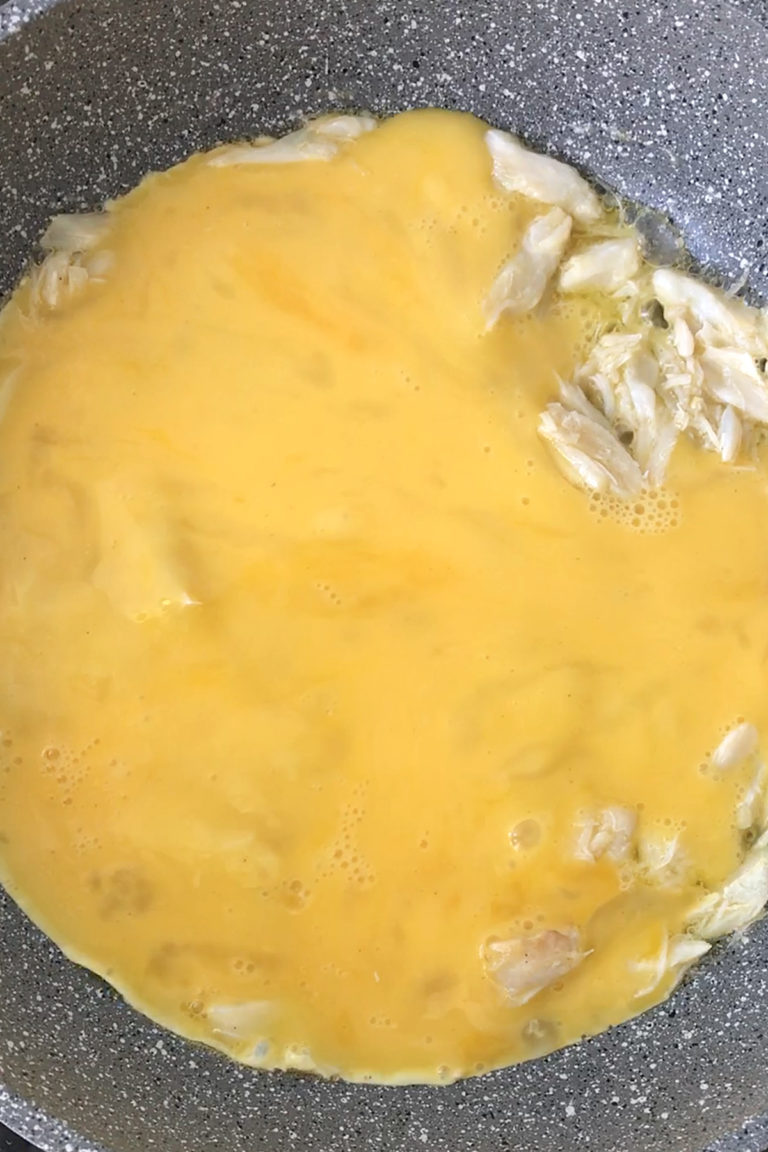 15-minute Crabmeat Omelette | Noob Cook Recipes