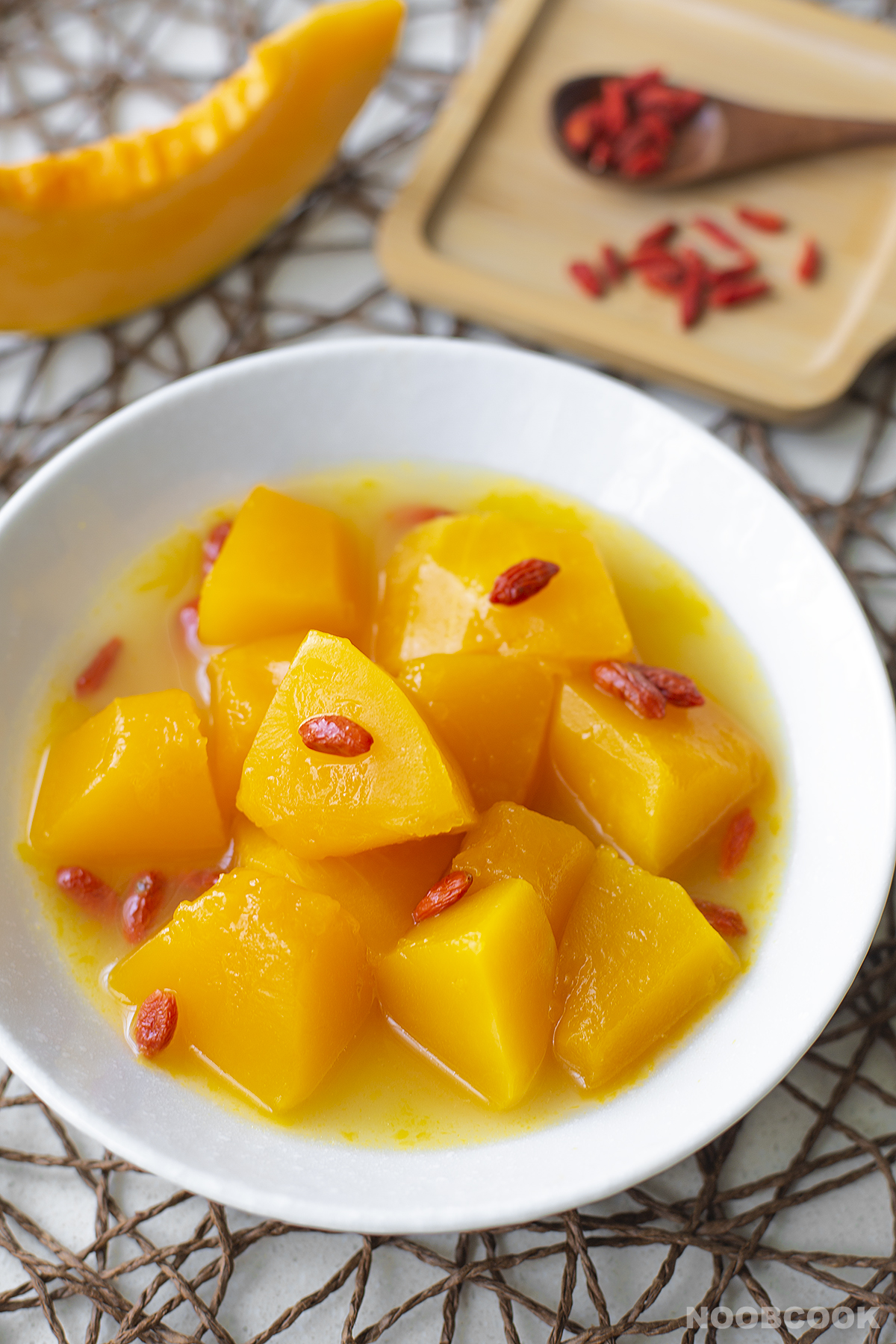 Rice Cooker Braised Pumpkin Recipe | NoobCook.com